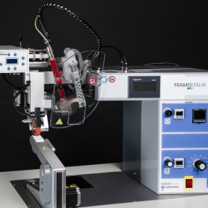 Seamsealing machine